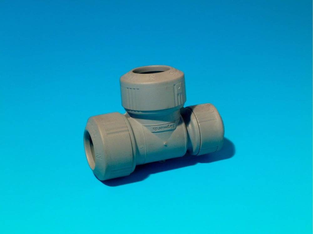 5 x Hepworth Hep2O 28-22-28mm reducing tees. Hep20 Hep 2O push fit ...